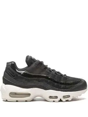 Nike Air Max 95 Sneakers - Black