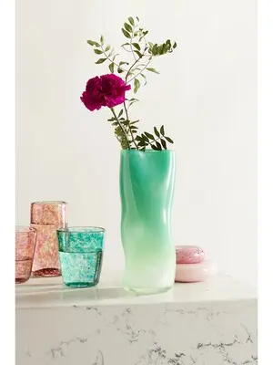 Vanderohe Curio Dégradé Glass Vase