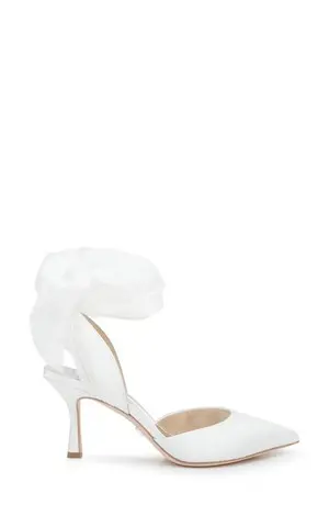 Badgley Mischka Blaze Pump - Soft White