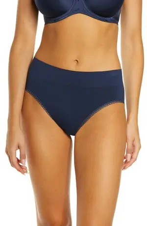 Wacoal Feeling Flexible High Cut Briefs Black Iris
