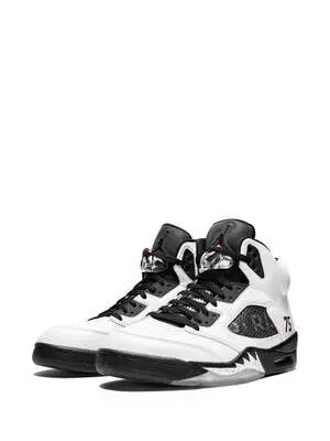 JORDAN 5 Retro Sneakers