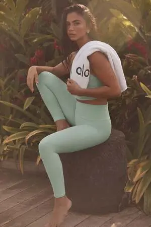 Alo Yoga High-Waist Airlift Legging Spearmint Heather