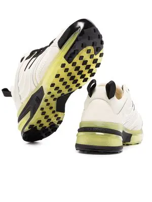 Givenchy Giv 1 Runner Sneakers - Neutrals