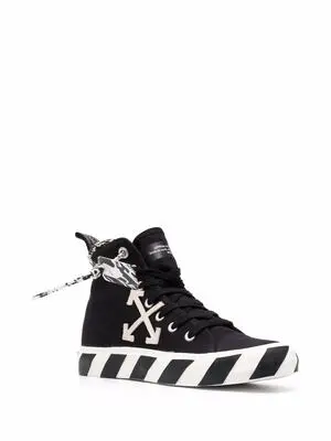 Off-White Vulcanized Mid-top Sneakers - Black