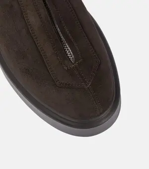 THE ROW Zipped Suede Ankle Boots - Brown