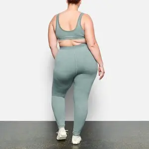 SKIMS Outdoor Basics Seamed Legging