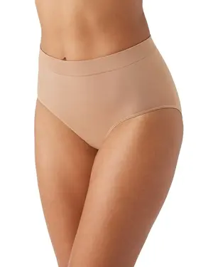 Wacoal B. Smooth Seamless Briefs - Praline