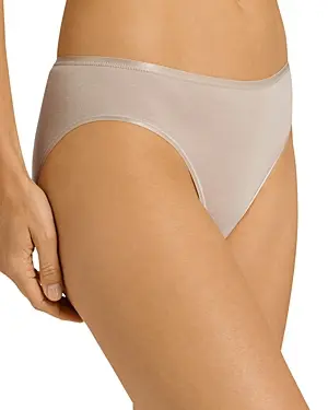 Hanro Cotton Seamless High-cut Full Briefs Dune