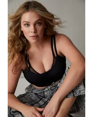 Natori Gravity Contour Underwire Sports Bra - Black