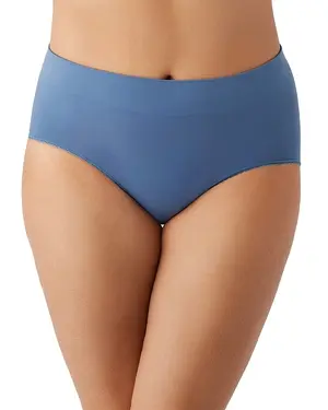 Wacoal Feeling Flexible Seamless Brief Coronet Blue