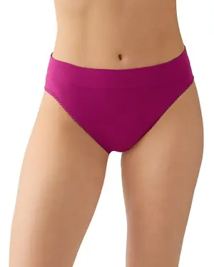 Wacoal Feeling Flexible Seamless Hi Cut Brief Berry Fizz