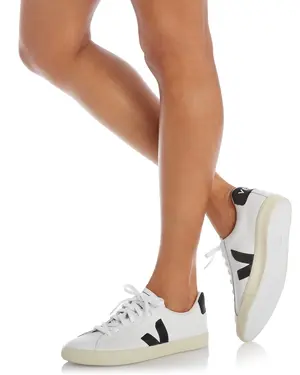 VEJA Esplar Low Top Sneakers