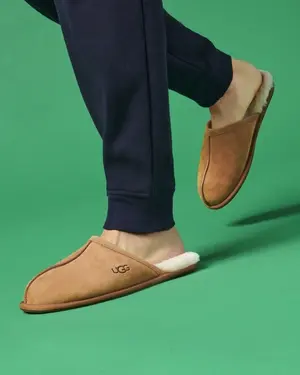 UGG Scuff Slippers - Chesnut