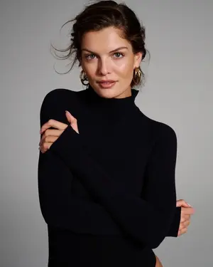 Commando Turtleneck Long Sleeve Bodysuit - Black