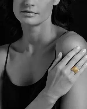 Lagos Caviar Collection 18k Beaded Ring