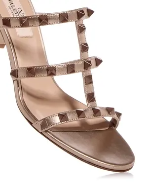Valentino Garavani Rockstud Block Heel Slide Sandals - Skin