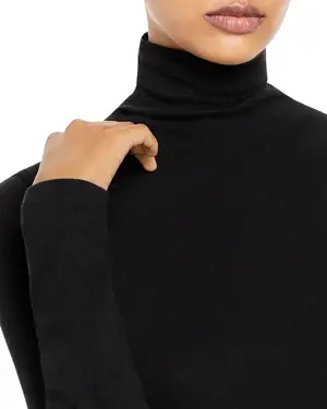 Vince Essential Long Sleeve Turtleneck - Black