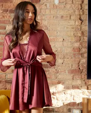 Flora Nikrooz Showstopper Charmeuse Cover-up Robe - Wine