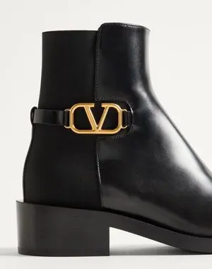 Valentino Garavani Vlogo Signature Ankle Boots