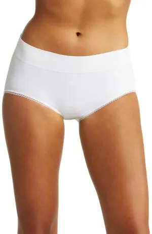Wacoal Feeling Flexible Briefs - White