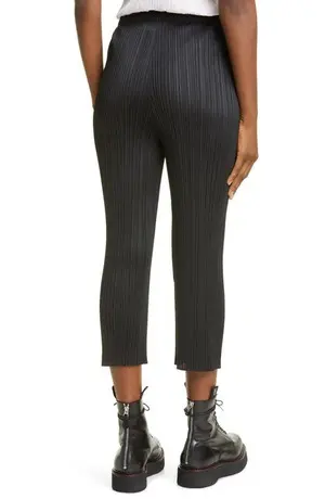 Issey Miyake Pleated Crop Skinny Pants - Black