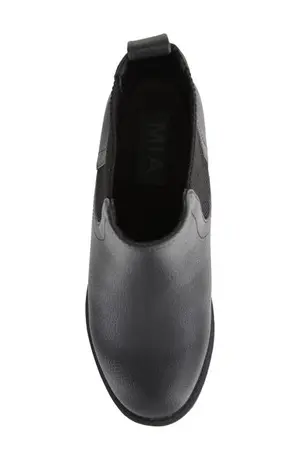 Mia Jonna Lug Sole Chelsea Boot