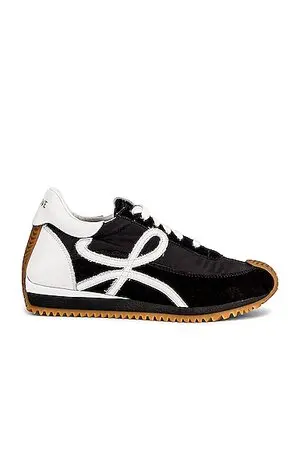 Loewe Loewe Flow Runner Sneaker In Black Black & White