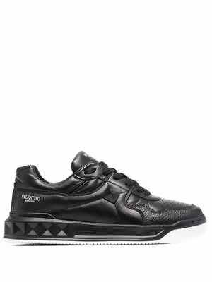 Valentino Garavani Roman Stud Low-top Sneakers - Black