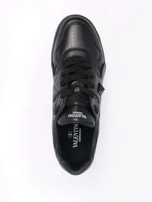 Valentino Garavani Roman Stud Low-top Sneakers - Black