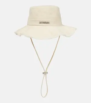 Jacquemus Le Bob Artichaut Bucket Hat - White