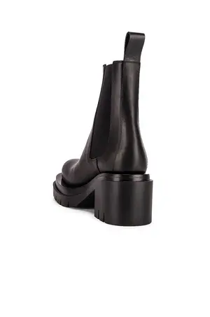 Bottega Veneta Lug Ankle Boots - Black