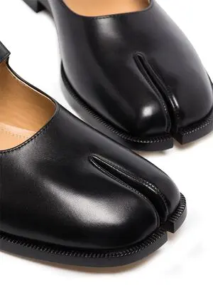 MAISON MARGIELA Tabi Leather Mary Jane Pumps - Black