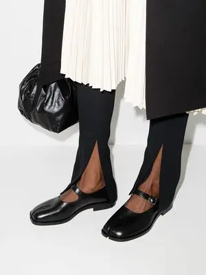 MAISON MARGIELA Tabi Leather Mary Jane Pumps - Black