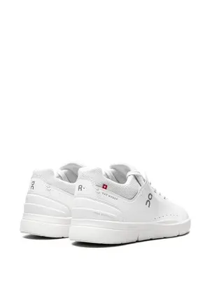On The Roger Advantage Sneakers