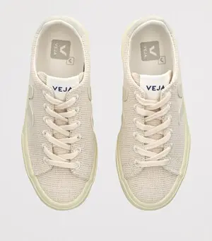 VEJA Campo Sneakers - Beige