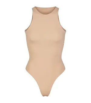 SKIMS Fits Everybody Thong Bodysuit - Beige