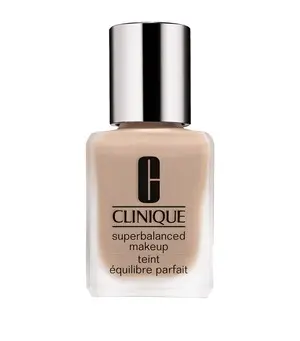 CLINIQUE Superbalanced Makeup Foundation - Beige