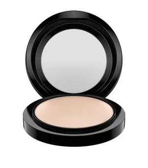 MAC COSMETICS Mineralize Skinfinish Natural - Nude