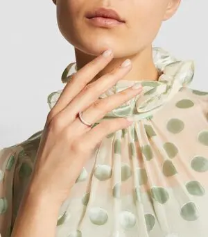 KAVANT & SHARART Gold And Diamond Talay Flow Wave Ring