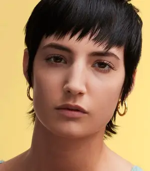 MAC COSMETICS Studio Radiance Face And Body Foundation - Neutral