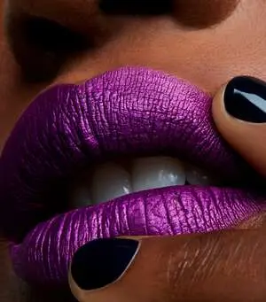 MAC COSMETICS Retro Matte Liq Lip Atomized 18 - Purple