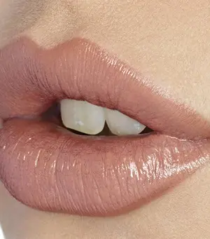 Charlotte Tilbury K.i.s.s.i.n.g Lipstick - Nude