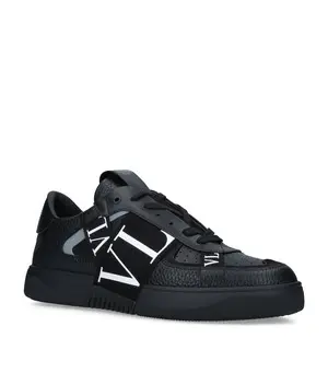 Valentino Garavani Leather Vl7n Bands Sneakers - Black