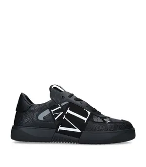 Valentino Garavani Leather Vl7n Bands Sneakers - Black