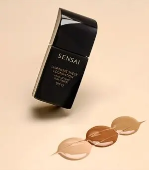 SENSAI Luminous Sheer Foundation