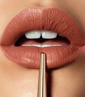 HOURGLASS Confession Ultra Slim High Intensity Lipstick - Nude