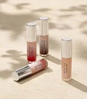 SENSAI Total Lip Gloss - Black