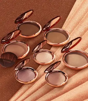 Estée Lauder Bronze Goddess Bronzing Powder - Brown