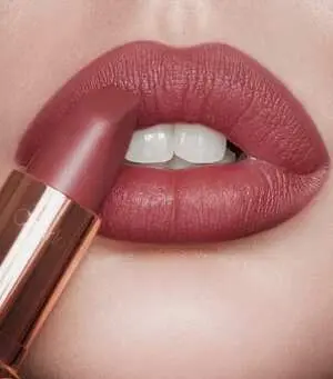 Charlotte Tilbury Matte Revolution Lipstick - Nude