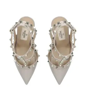 Valentino Garavani Leather Rockstud Pumps - Nude